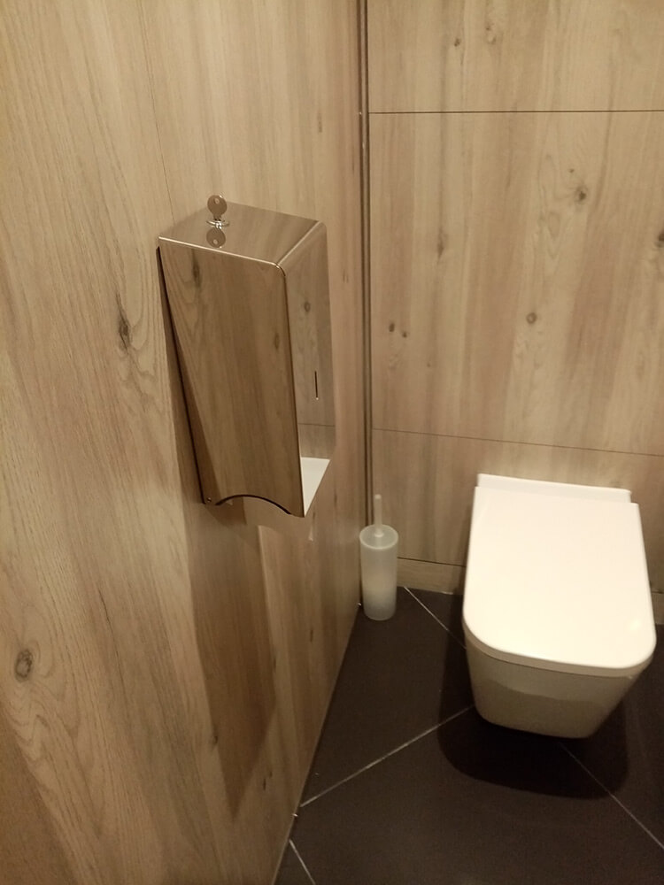 IPS Panels; Integrated Plumbing Systems | Cubicle Systems